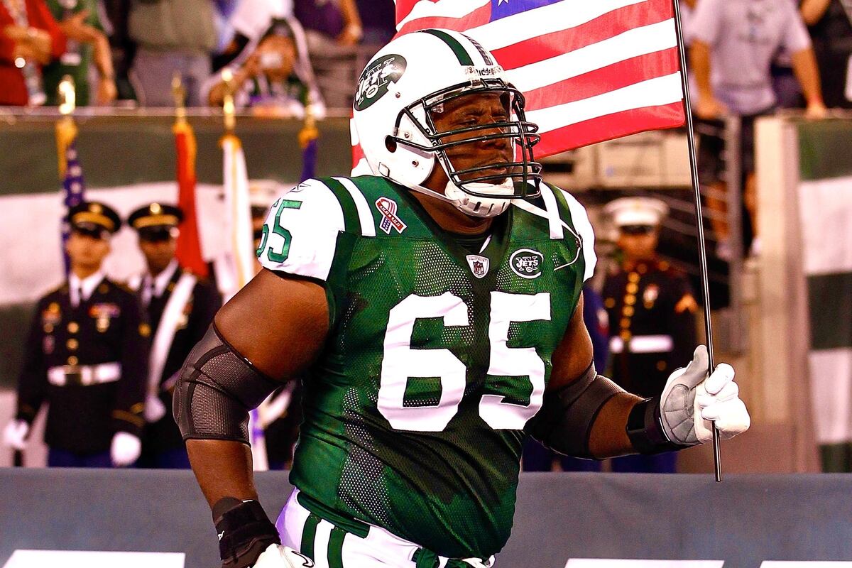 Brandon Moore Retires Instead of Signing with Dallas Cowboys | News ...