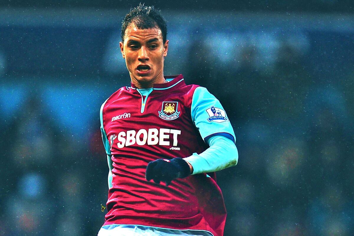 Crystal Palace Sign Arsenal Flop Marouane Chamakh to 1-Year Deal | News ...