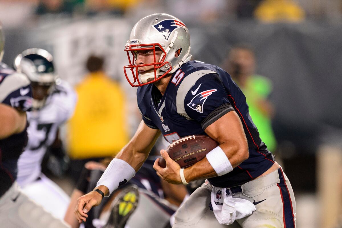 Tim Tebow's Value as Running QB Will Help Expand New England's Offense ...