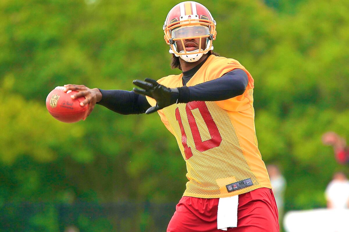 Will Preseason Inaction, Rust Carry over into RGIII's Regular Season ...