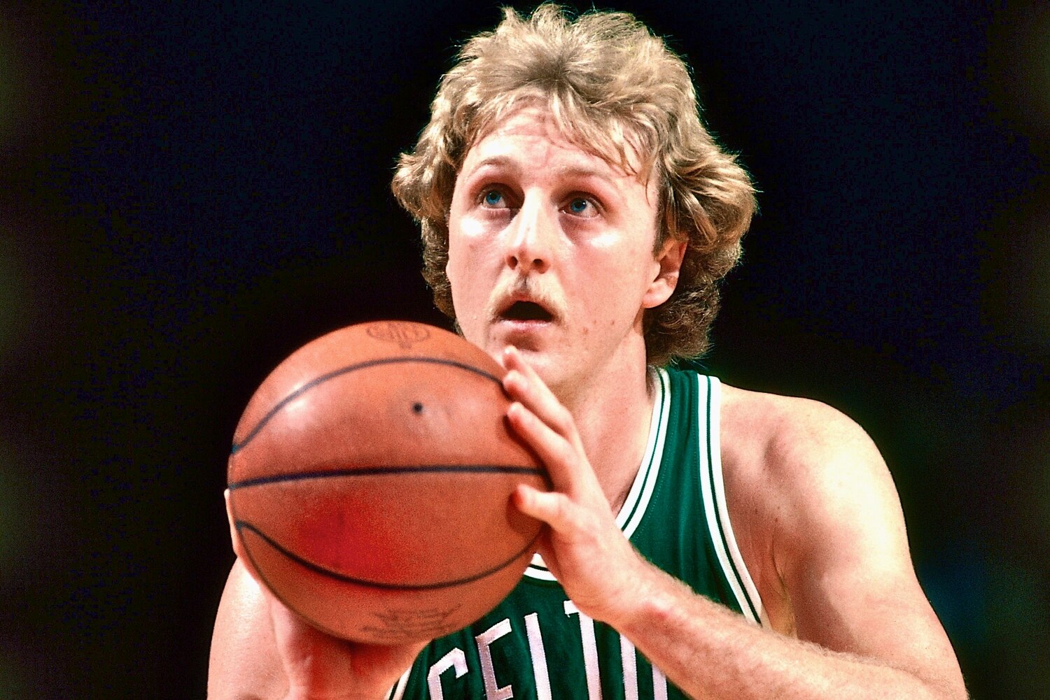 Kobe Bryant vs. Larry Bird: 5 Days of Black Mamba Birthday Comparisons