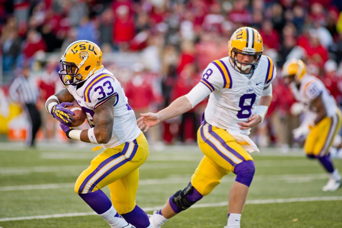 Cowboys Classic 2013: No. 12 LSU Tigers vs. No. 20 TCU Horned Frogs ...