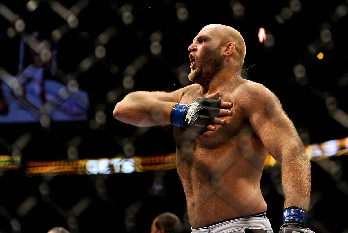 UFC 164: What We Learned from Brandon Vera vs. Ben Rothwell | News ...