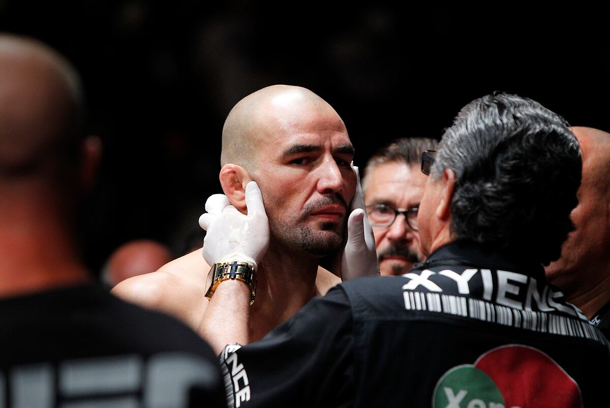 UFC Fight Night 28 Live Results, Play-by-Play and Fight Card Highlights ...