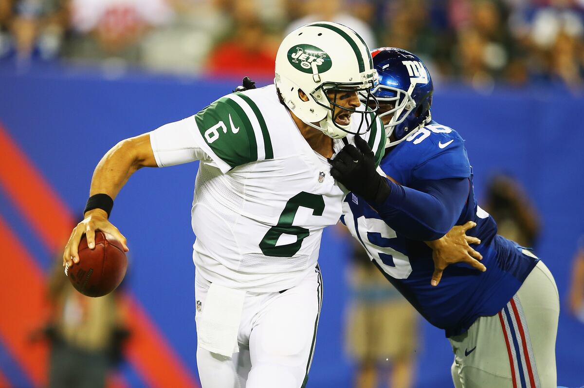 Mark Sanchez's Torn Labrum Gives New York Jets Perfect Excuse to Move ...