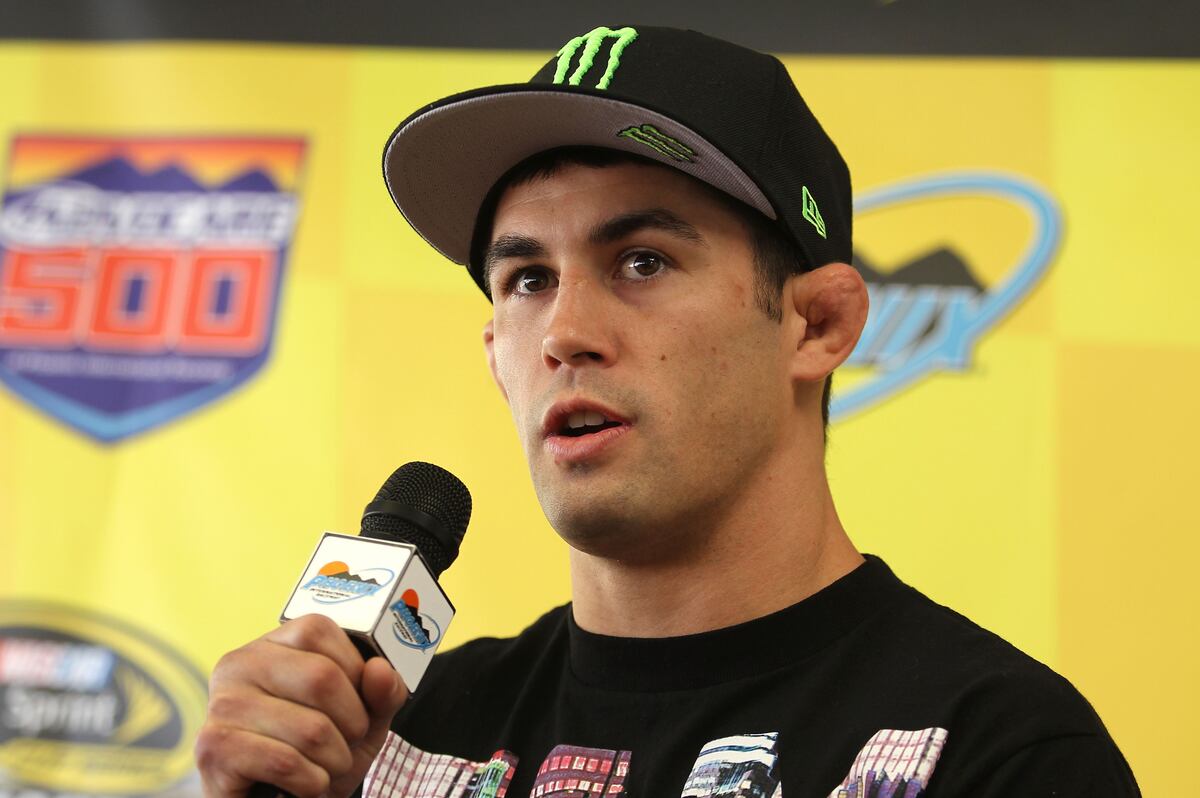 Dominick Cruz Expected to Return Early 2014 to Unify Bantamweight ...