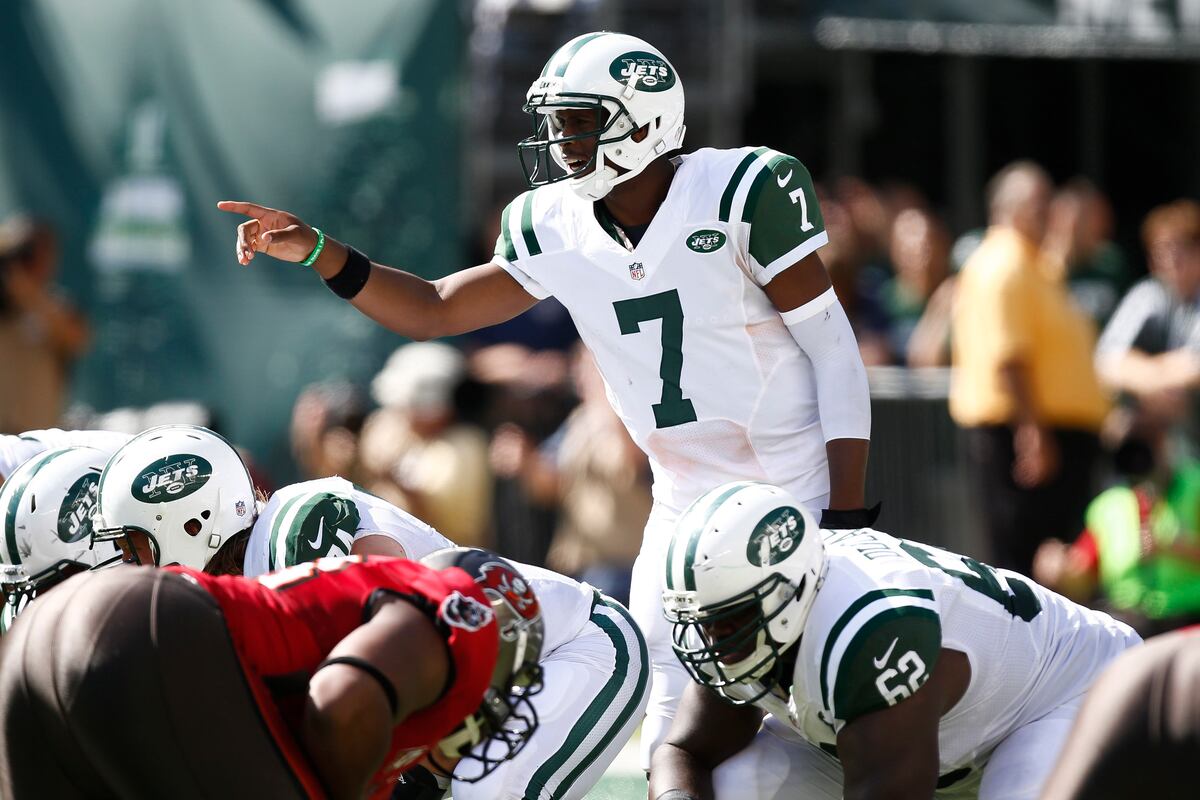 Geno Smith Must Quickly Become a Leader for New York Jets to Have ...