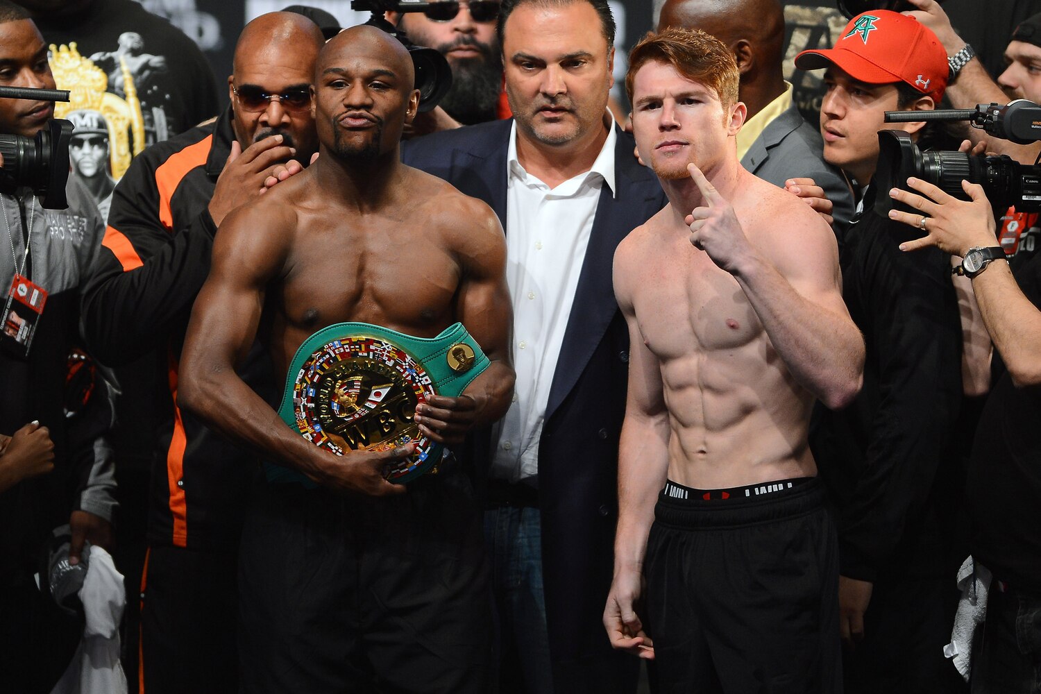 Floyd Mayweather vs. Canelo Alvarez: Celebrities Weigh in on Gambling ...