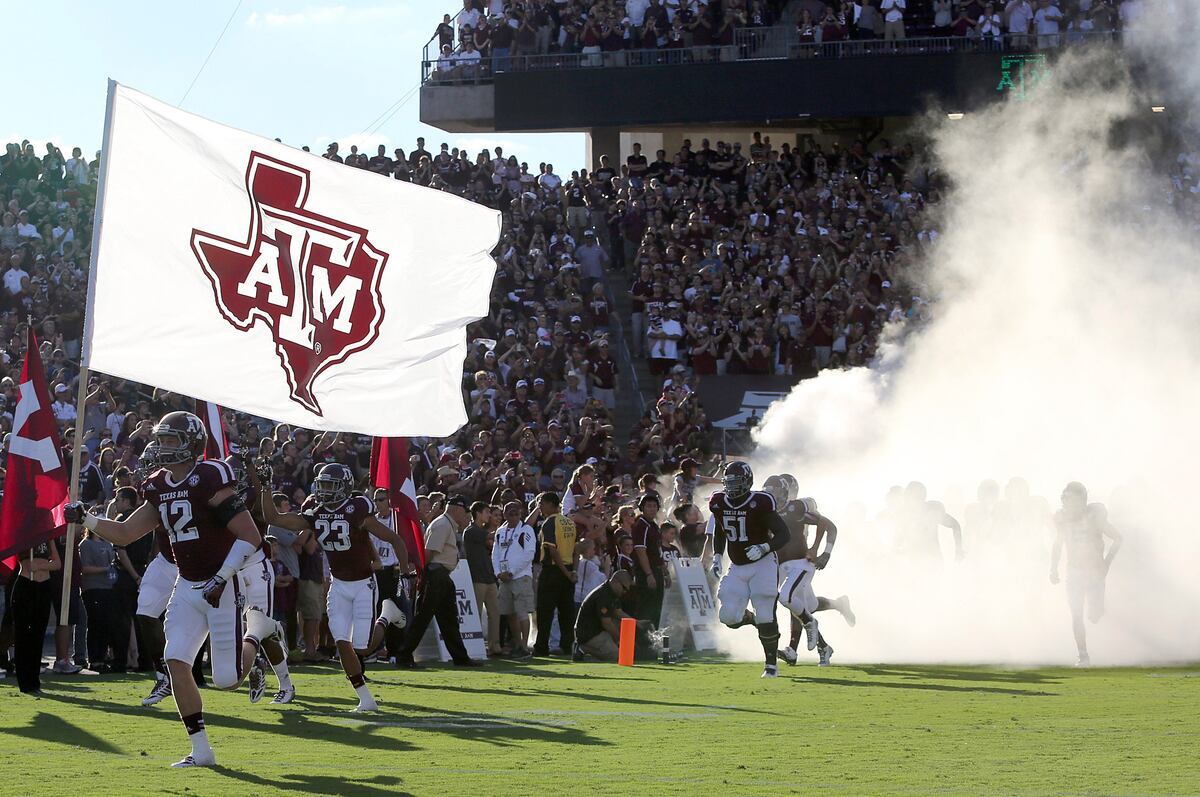 Texas Aandm Aggies Vs Arkansas Razorbacks Complete Game Preview News