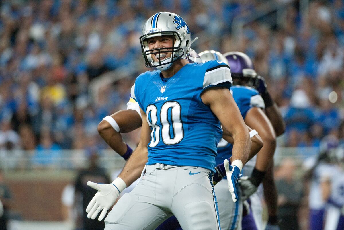 Jimmy Fallon's Charity Promise Leads to Wonderful NFL 'N Sync ...