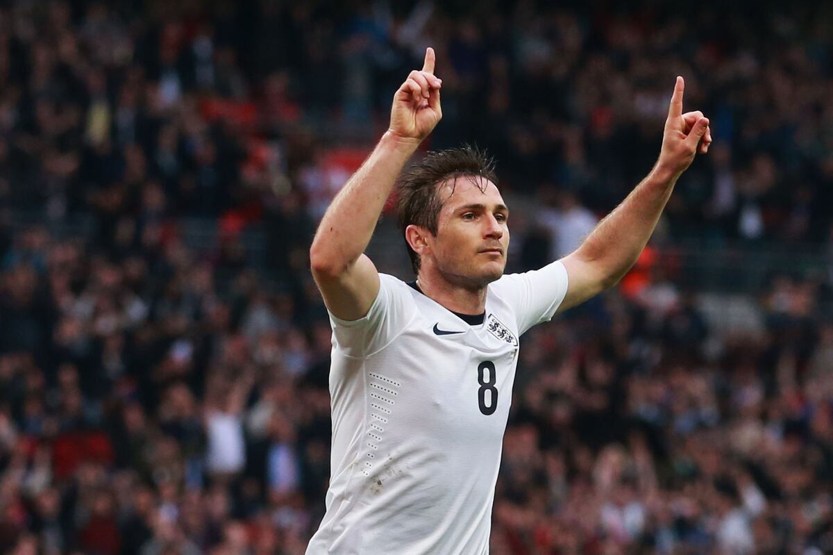 The 10 Best International Stars to Have Played for Chelsea | News ...