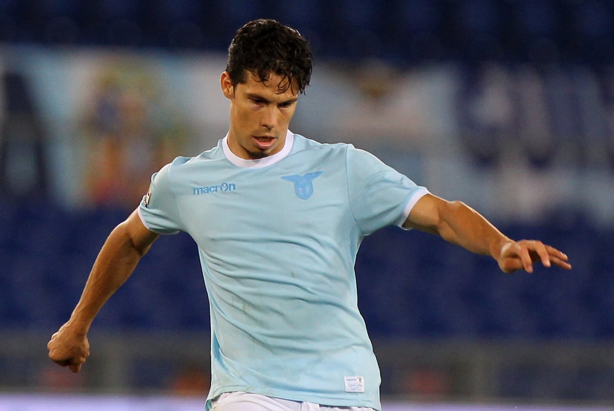 Hernanes Will Not Be Granted Arsenal or Tottenham Transfer Without ...