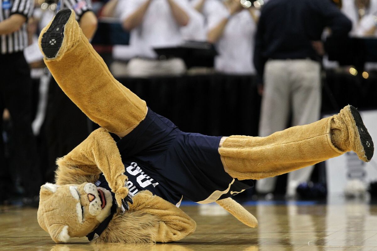 5 Things We Learned from BYU Basketball's Boom Shakalaka Showcase ...