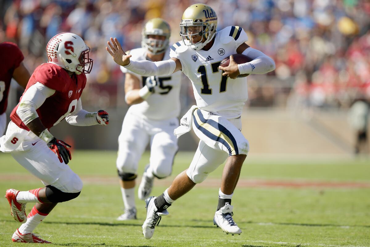 Can Brett Hundley Steal Heisman from Marcus Mariota in Head-to-Head ...