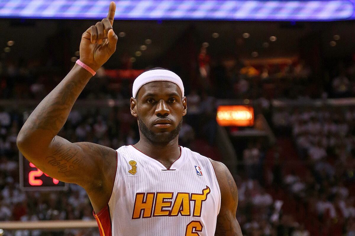 LeBron James' Performance Against Chicago Bulls Shows He's Hungry for ...