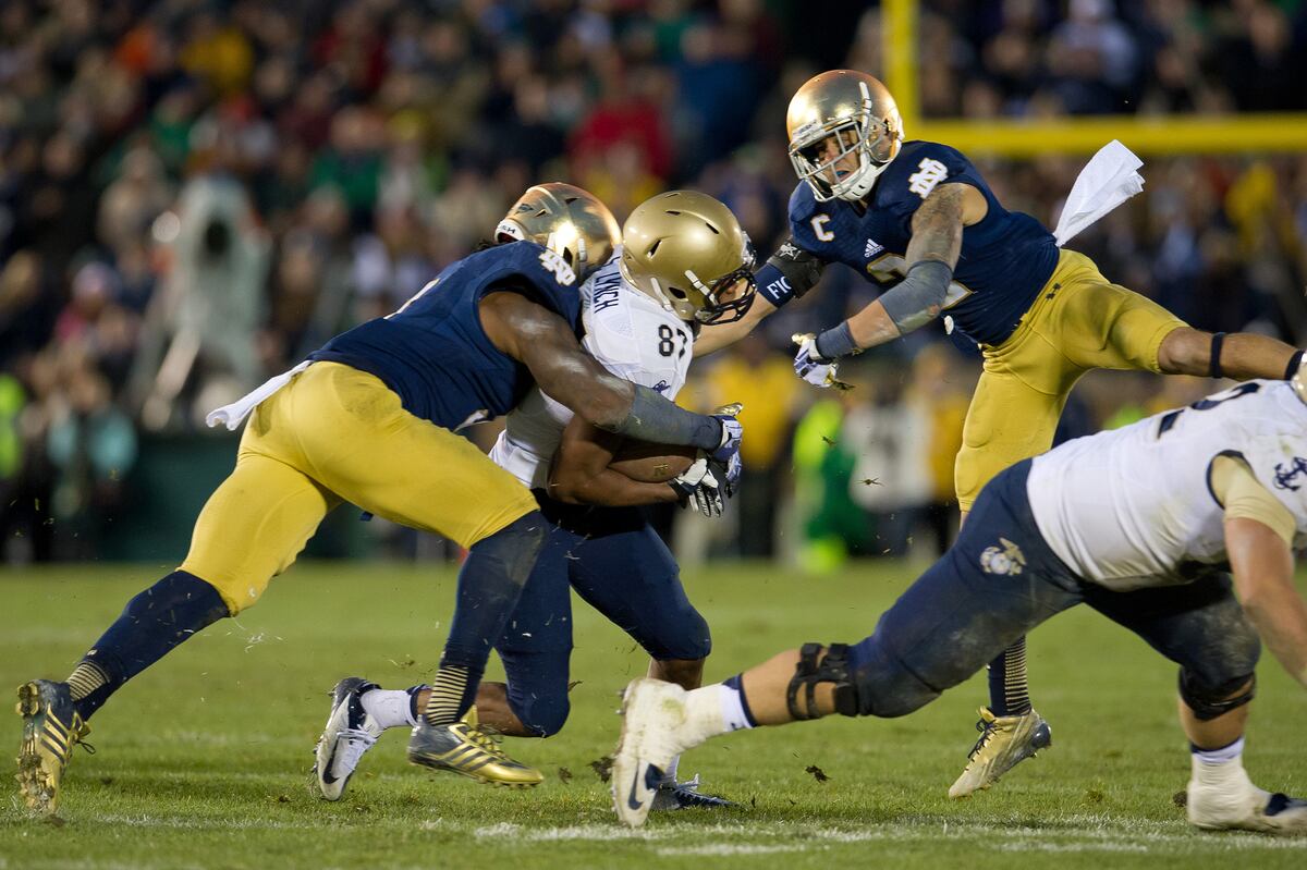 Defensive Injuries Mount for Notre Dame, but Irish Still Find a Way vs ...