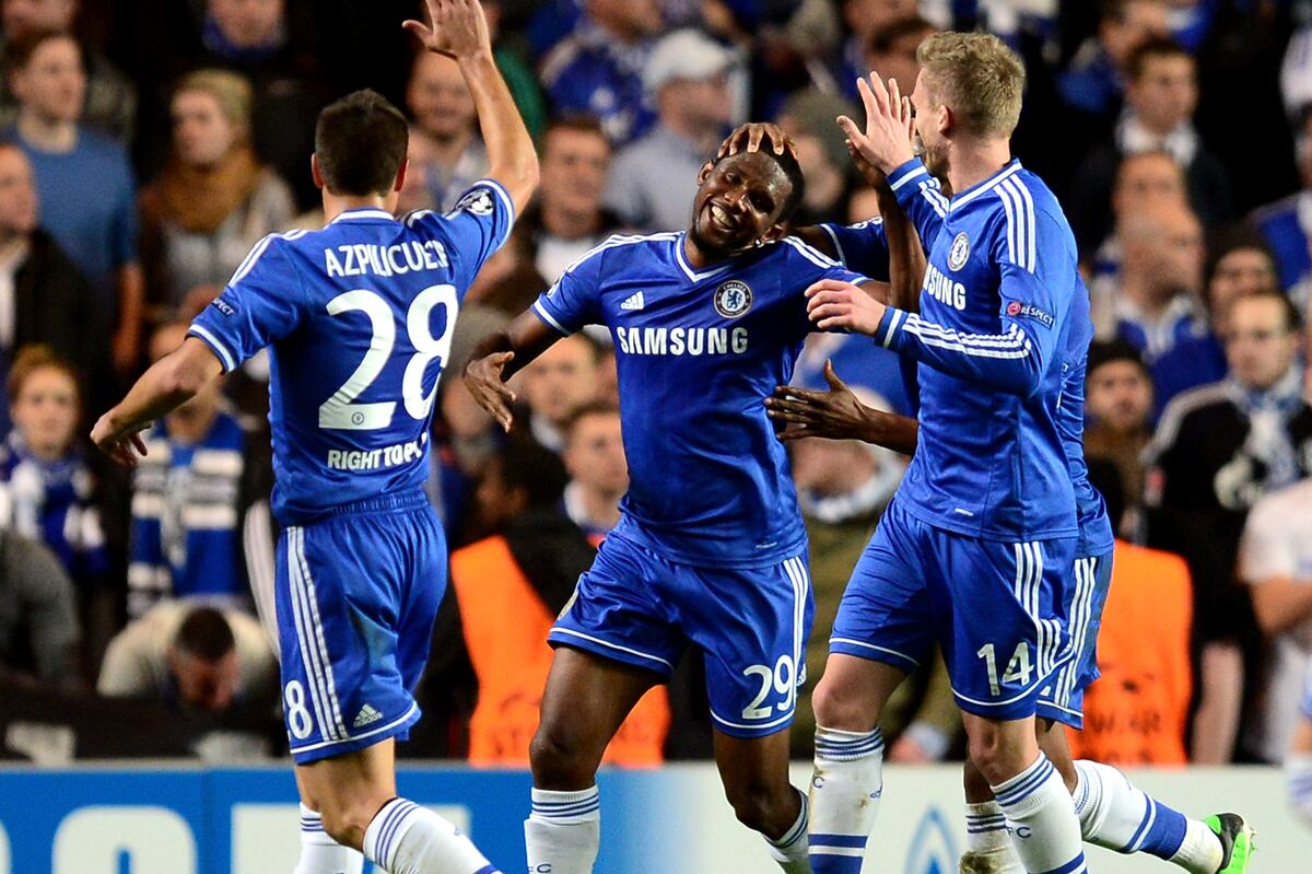 Eto'o Shines for Blues, but Mourinho Will Be Disappointed with Chelsea ...