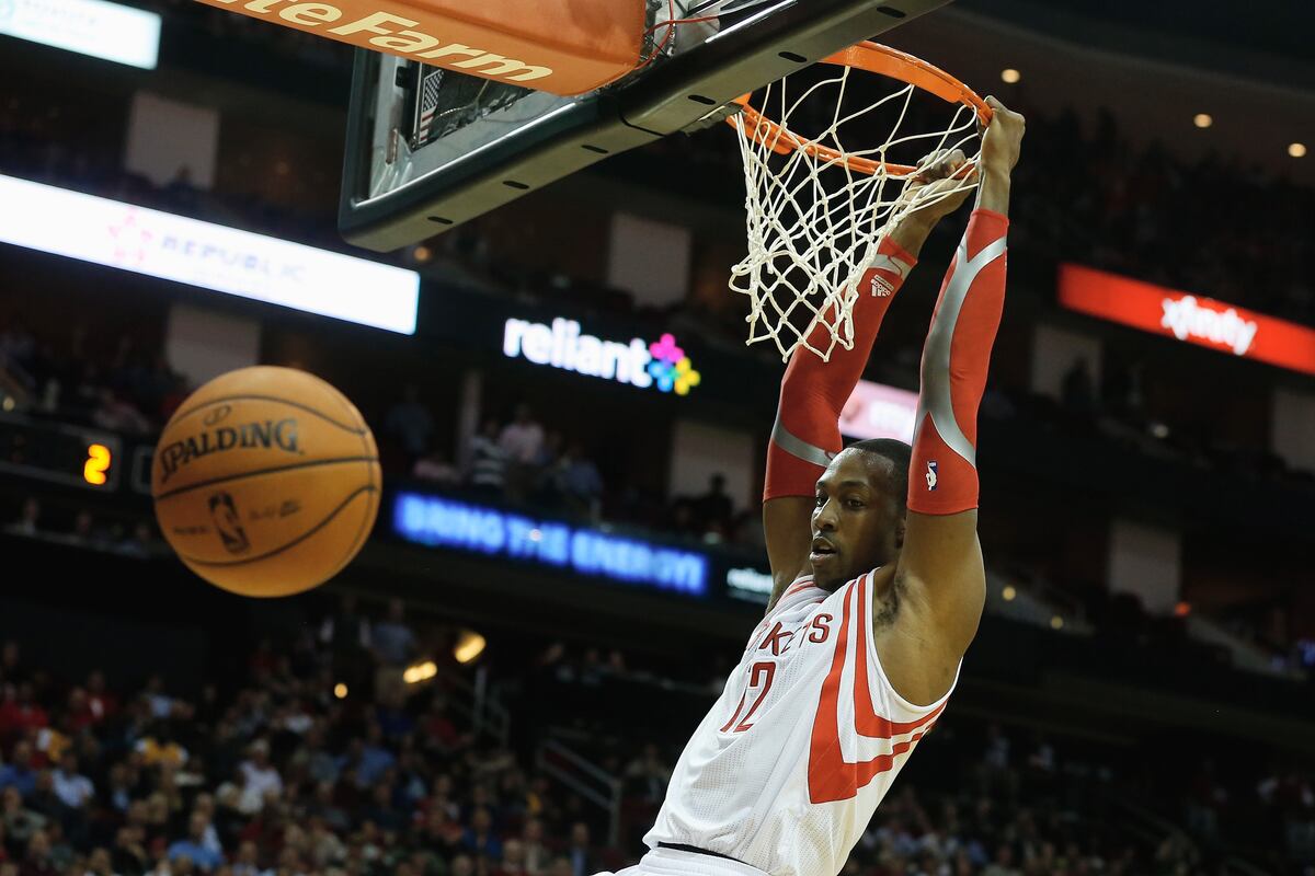 Dwight Howard Must Be Aggressive on Offense for Houston to Become a ...