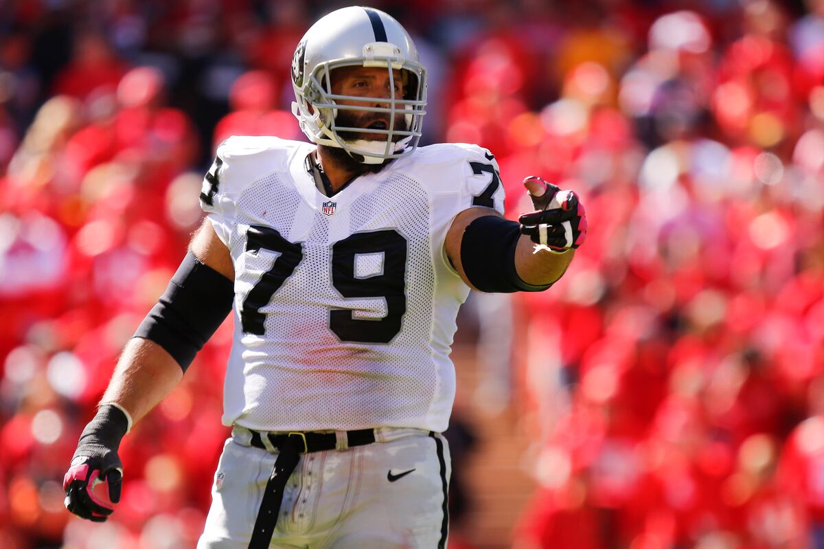 How Raiders Offense Is Helped by Return of Right Tackle | News, Scores ...