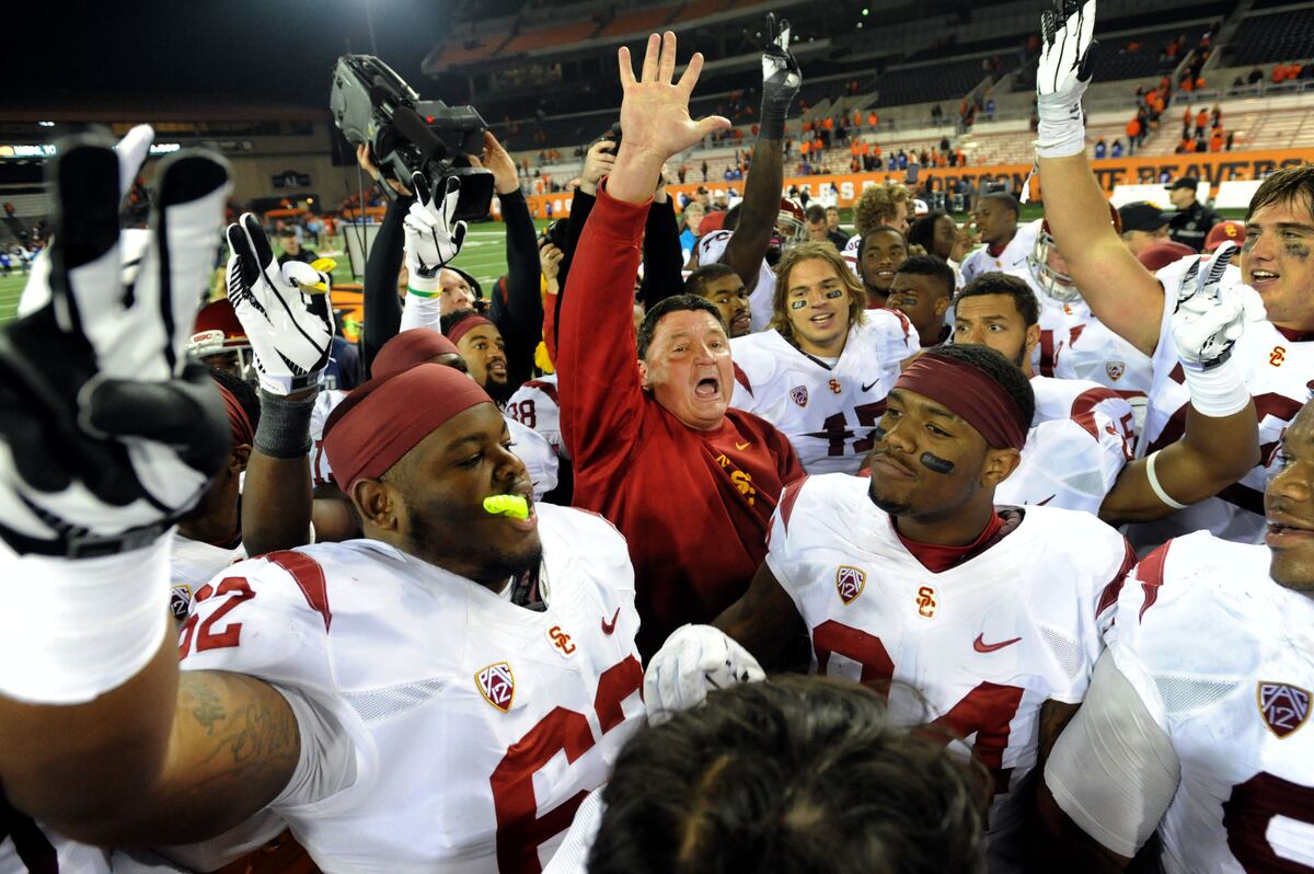 Stanford vs. USC: Keys to Trojans Scoring Upset Win over Cardinal ...