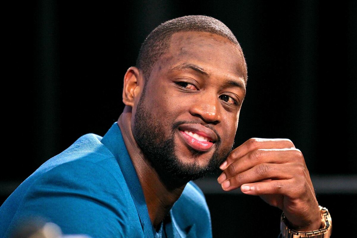 Dwyane Wade Sells Sitcom to Fox, Scouting for 'Handsome' Actor | News ...