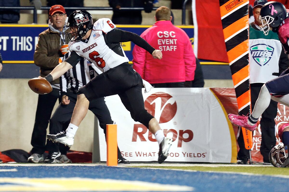 If Jordan Lynch Leads NIU to BCS Again, Will He Get Heisman Invite ...