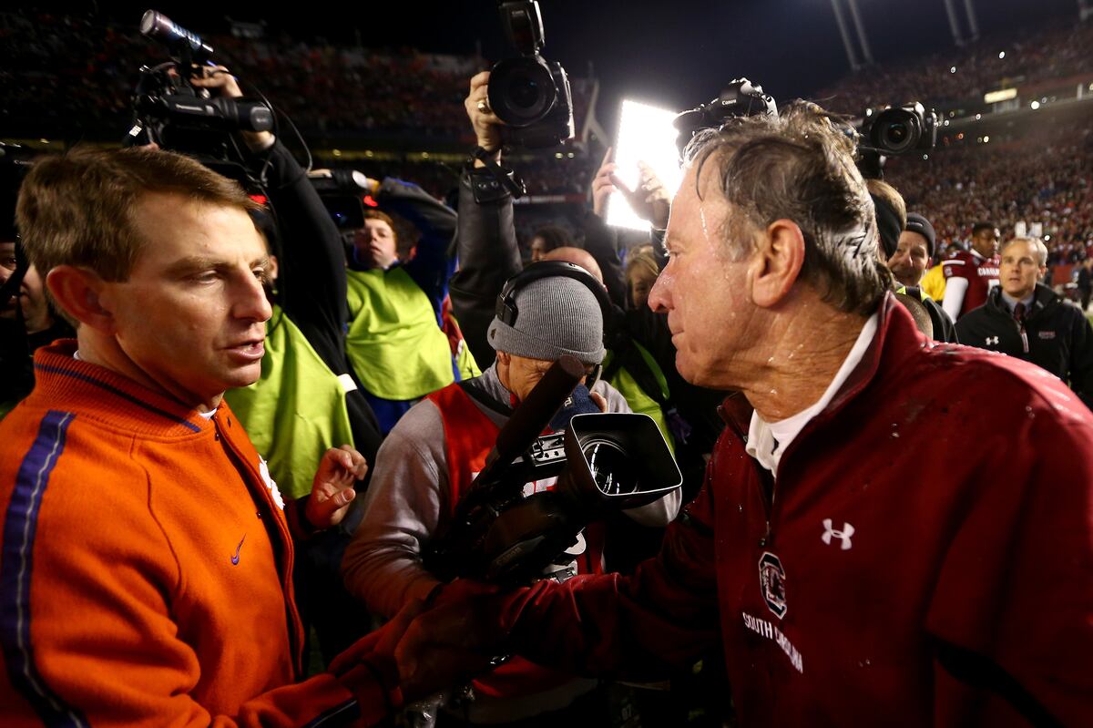 Steve Spurrier Outcoaches Dabo Swinney, Once Again | News, Scores ... Steve Spurrier Outcoaches Dabo Swinney, Once Again | News, Scores ...
