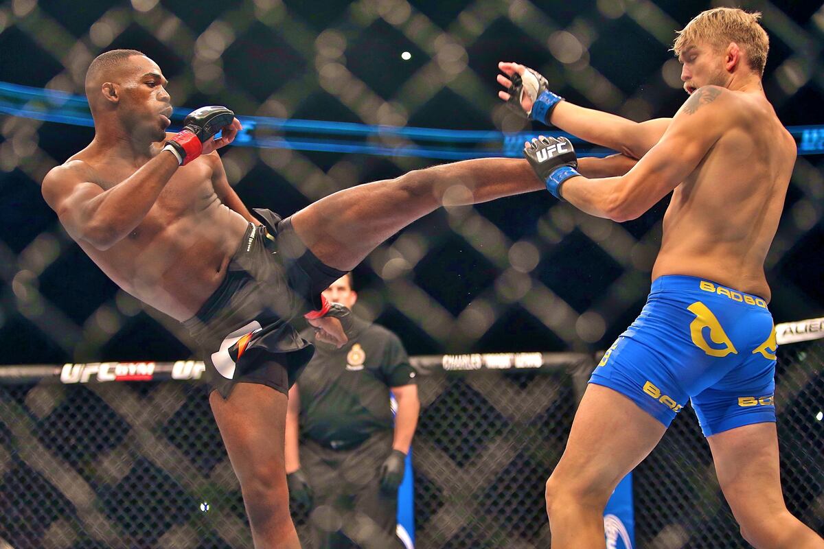 MMA Fight of the Year Watch: December 2013 Edition | News, Scores ...