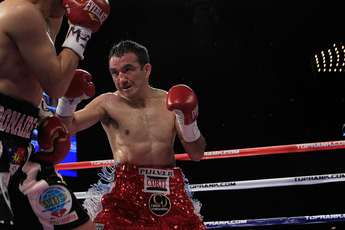 Omar Narvaez vs. David Carmona: Fight Time, Date, TV Info and More ...