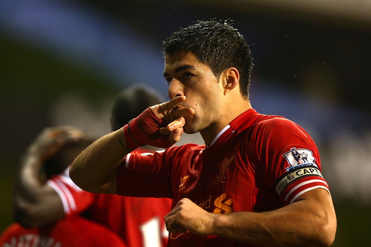 Paper News and Gossip: Suarez Not Secure, Cole Quit Talk, Januzaj Dive ...