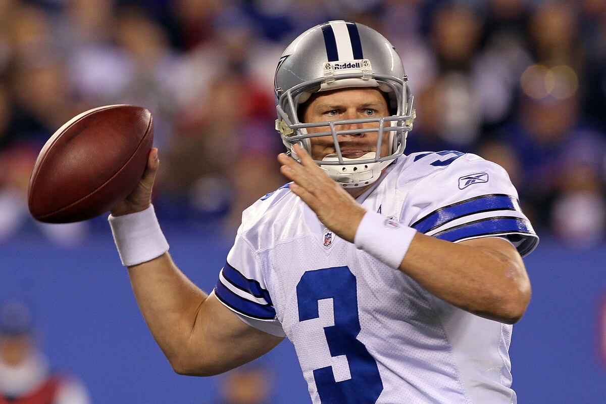 Jon Kitna Is Foolish Signing by Desperate Dallas Cowboys | News, Scores ...