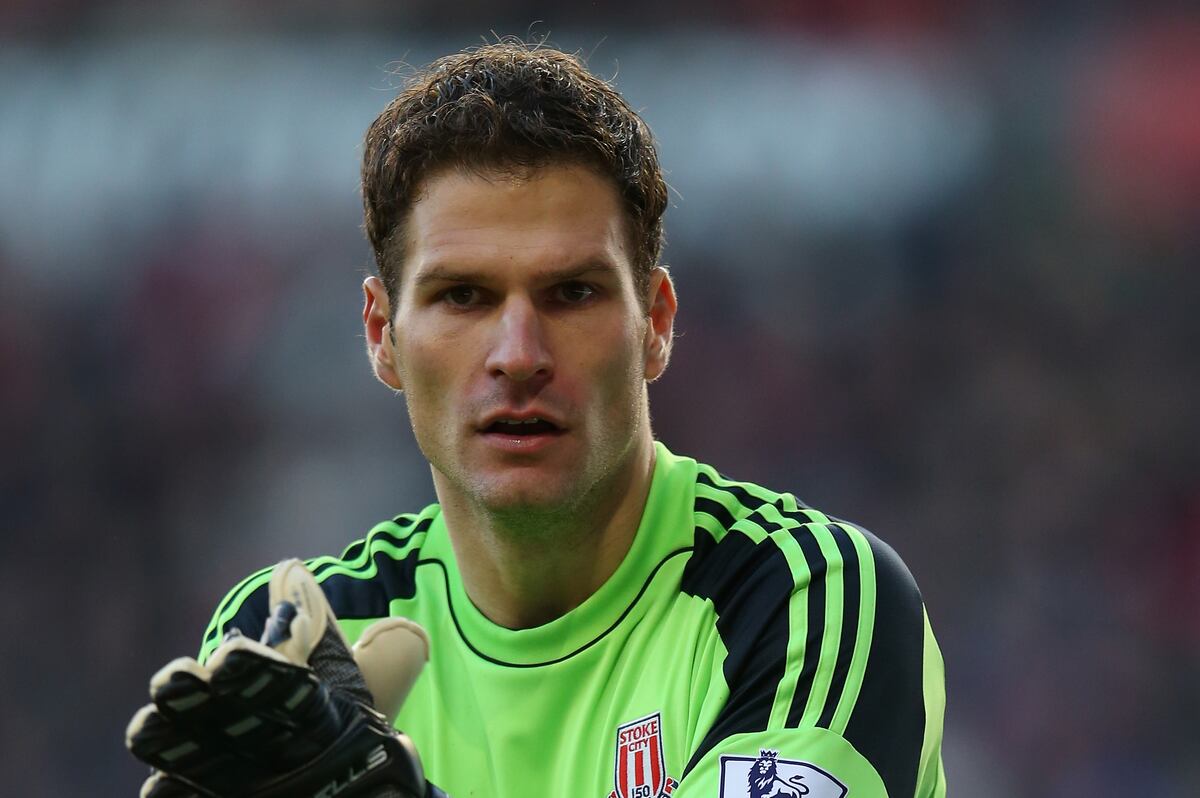 Asmir Begovic Injury: Updates on Stoke City Star's Finger and Return ...