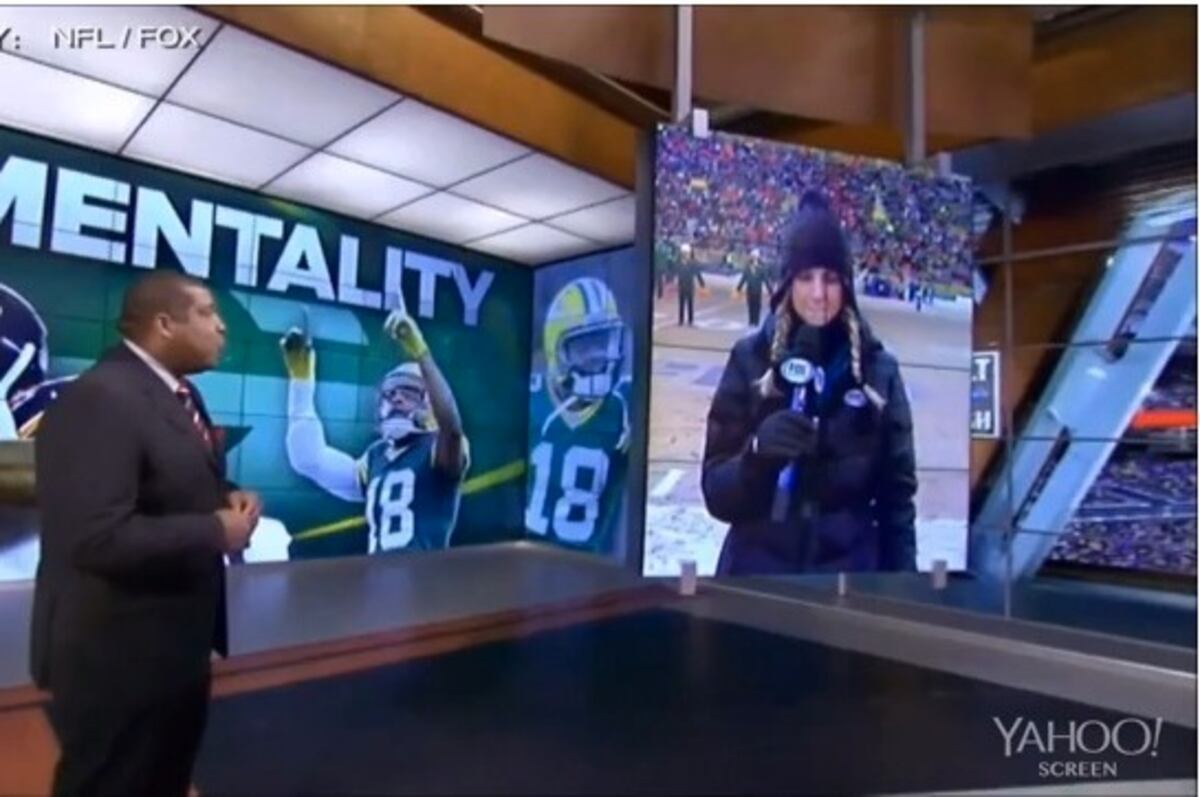 Curt Menefee Asked Erin Andrews' About Her Tongue During the Fox ...