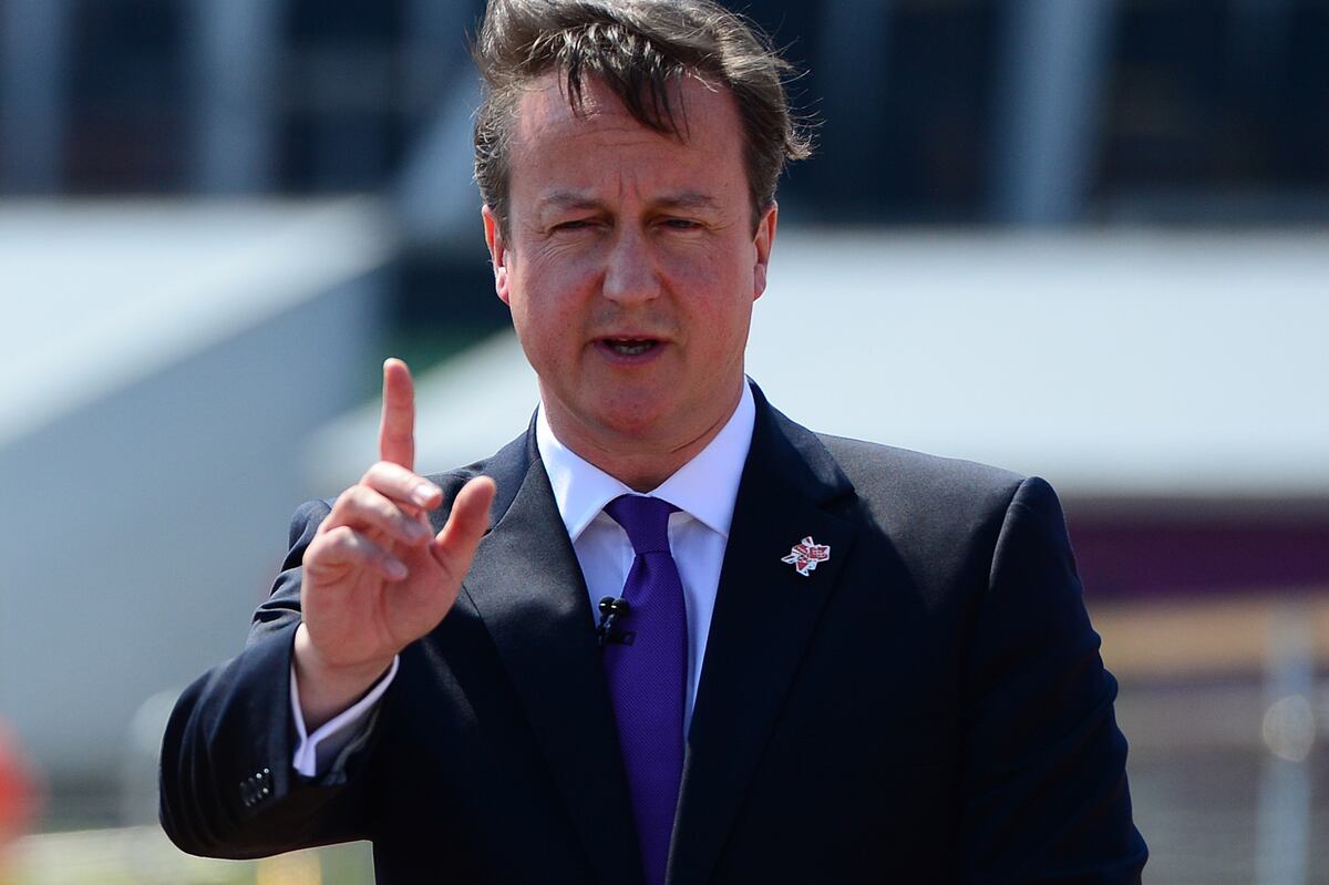 David Cameron Tweets Support for Thomas Hitzlsperger, Mocked by Twitter ...