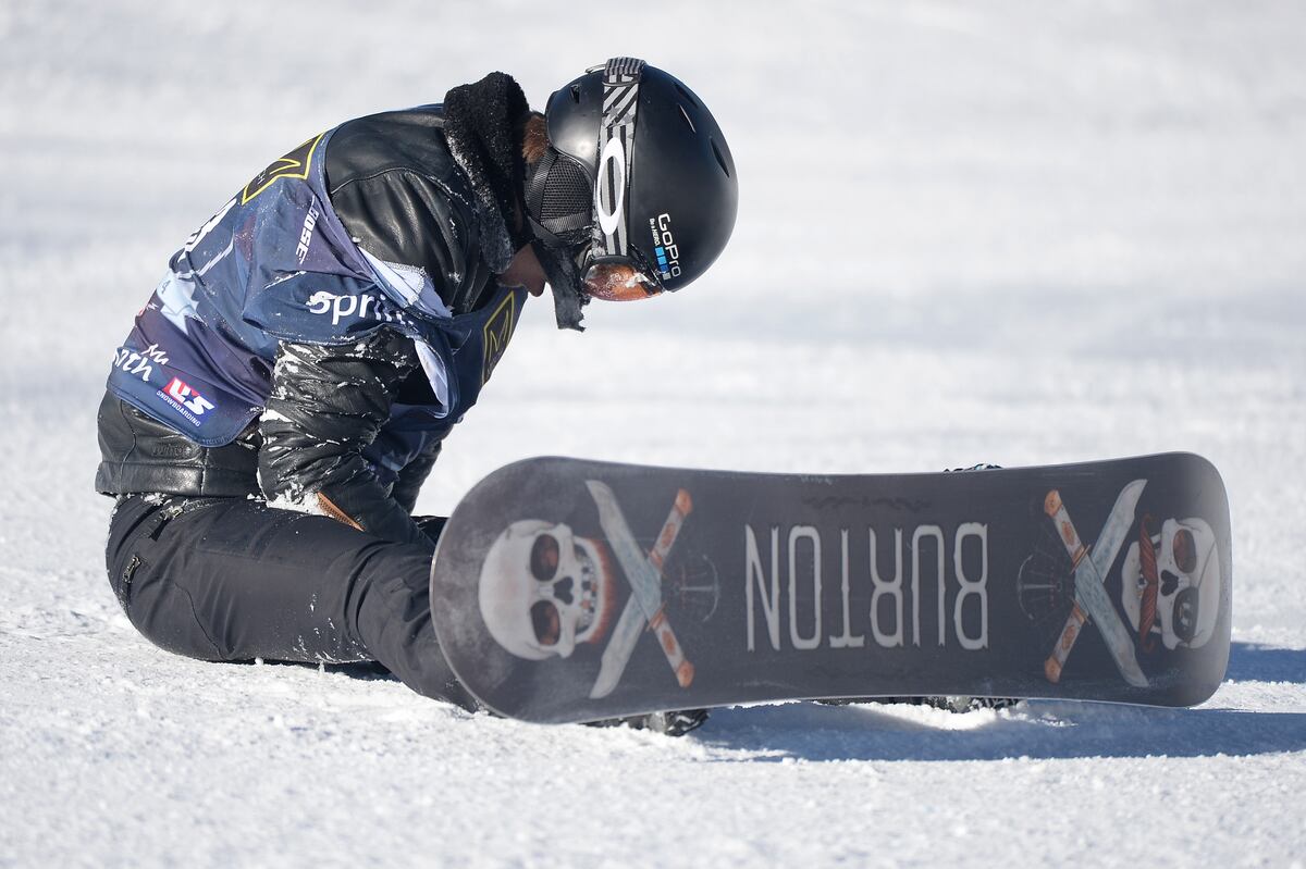 Shaun White Crashes in Olympic Slopestyle Qualifier | News, Scores ...