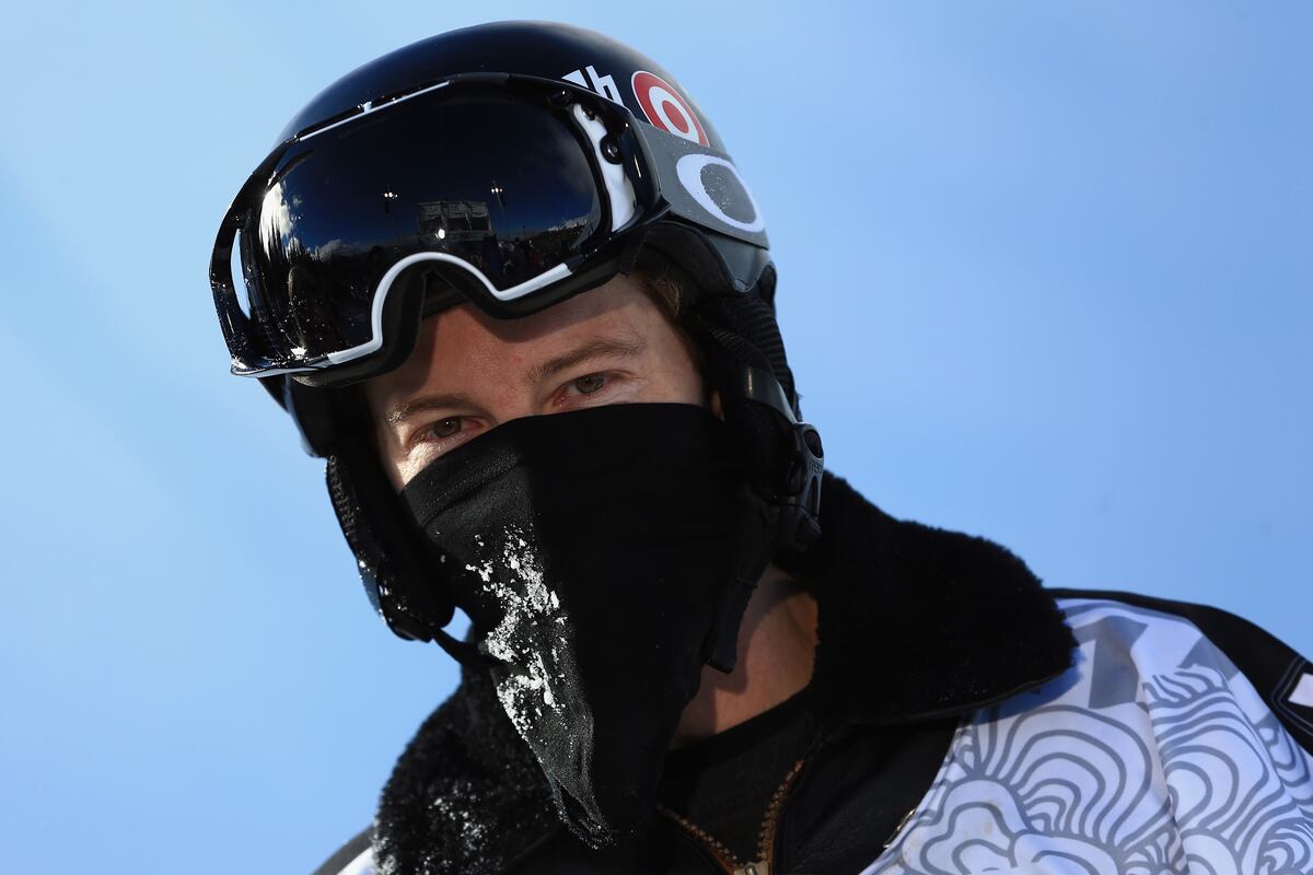 Shaun White Injury: Updates on Snowboarding Star's Wrist and Return ...