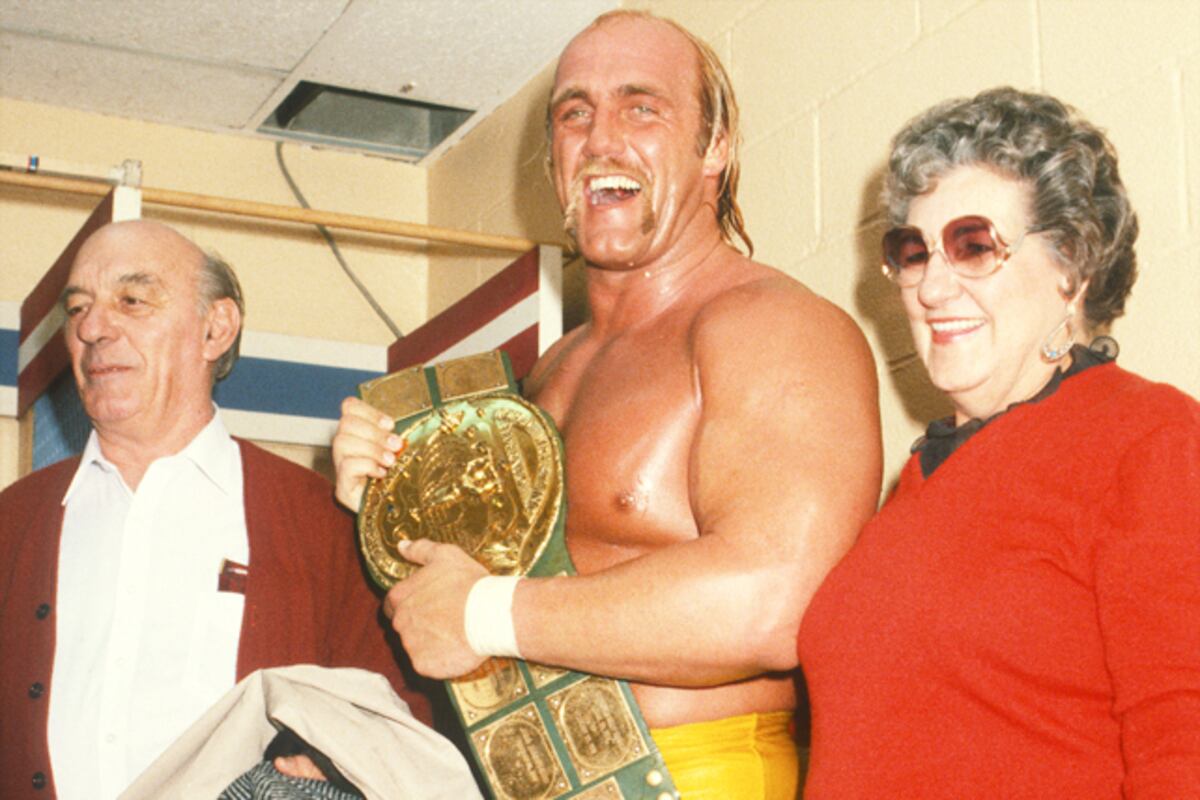 Commemorating the 30th Anniversary of Hulk Hogan's First WWE Title ...