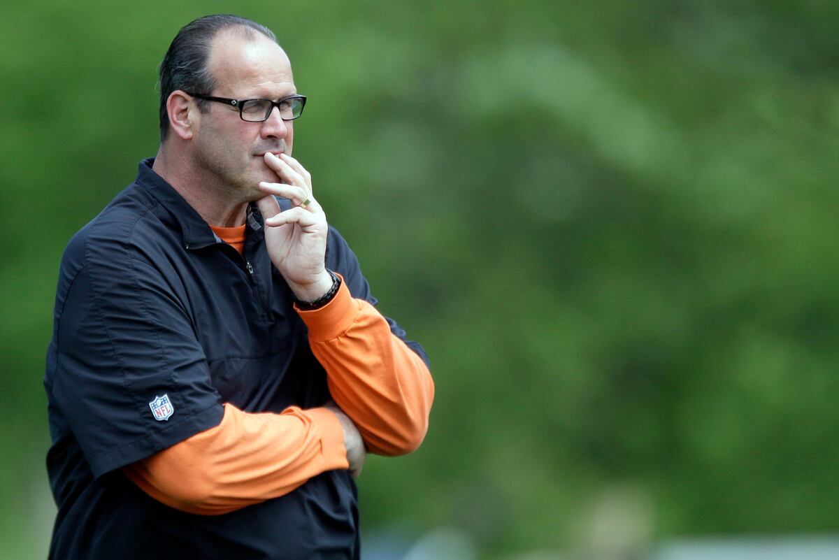 What Can We Expect from Falcons' Offensive Line with Mike Tice in the ...