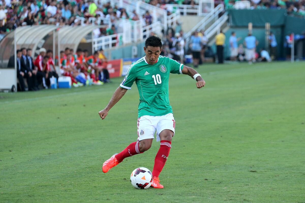 Mexico: Why Marco Fabian Can Make El Tri's World Cup Squad | News ...