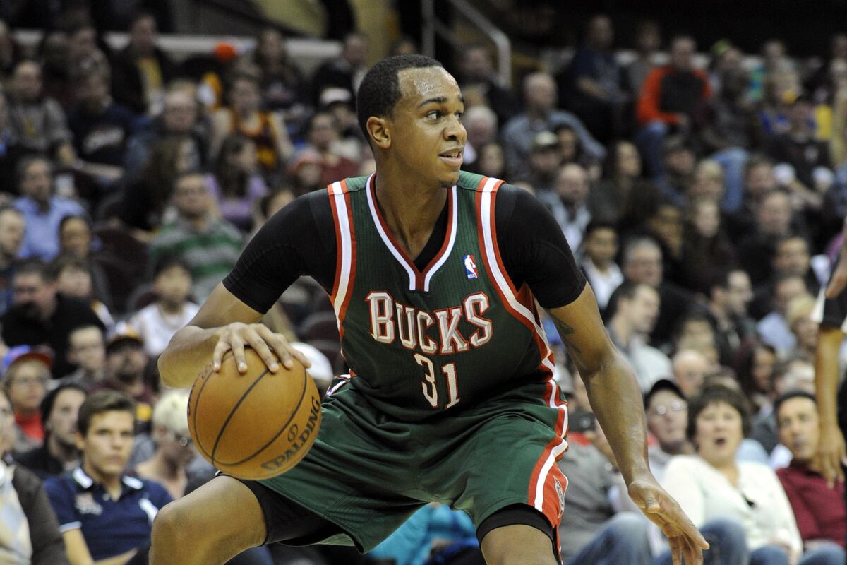 Milwaukee Bucks Reportedly 'Dangling' John Henson in Trade Discussions ...