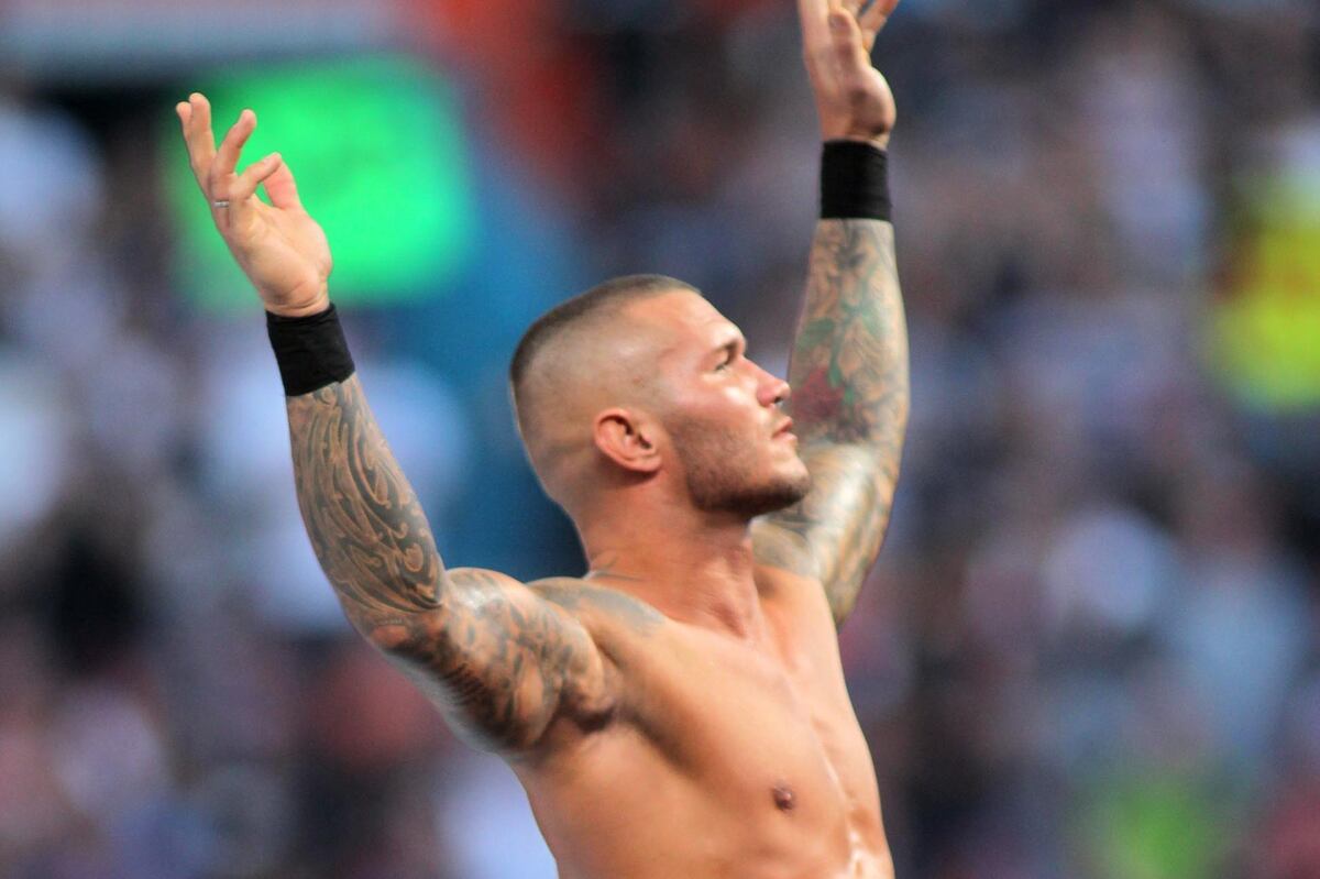 Randy Orton Retains WWE World Heavyweight Championship at Elimination ...