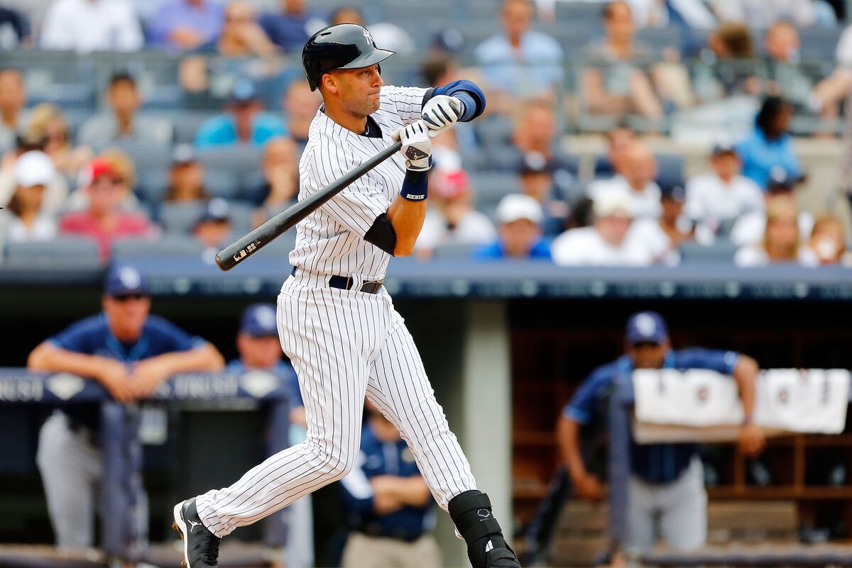 Derek Jeter Is Poised to Overtake Paul Molitor on MLB All-Time Hit List ...