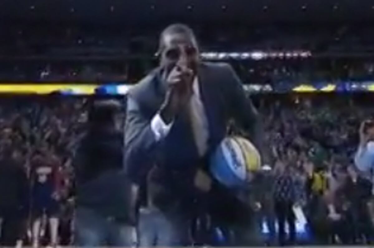 Dikembe Mutombo Clowns Denver Nuggets Mascot, Pulls Off Finger Wag ...