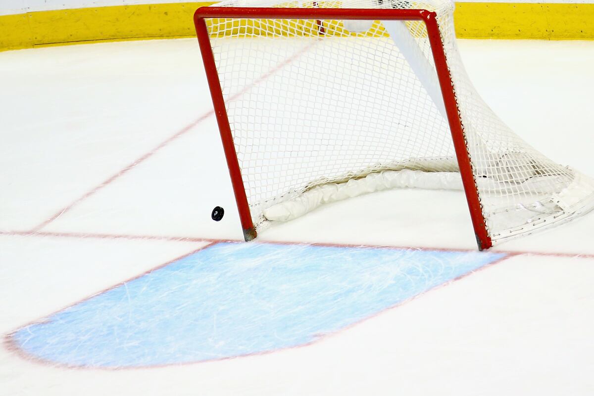 Dave Lozo's Bag Skate: It's Not Necessarily Awful That Goal Scoring Isn ...