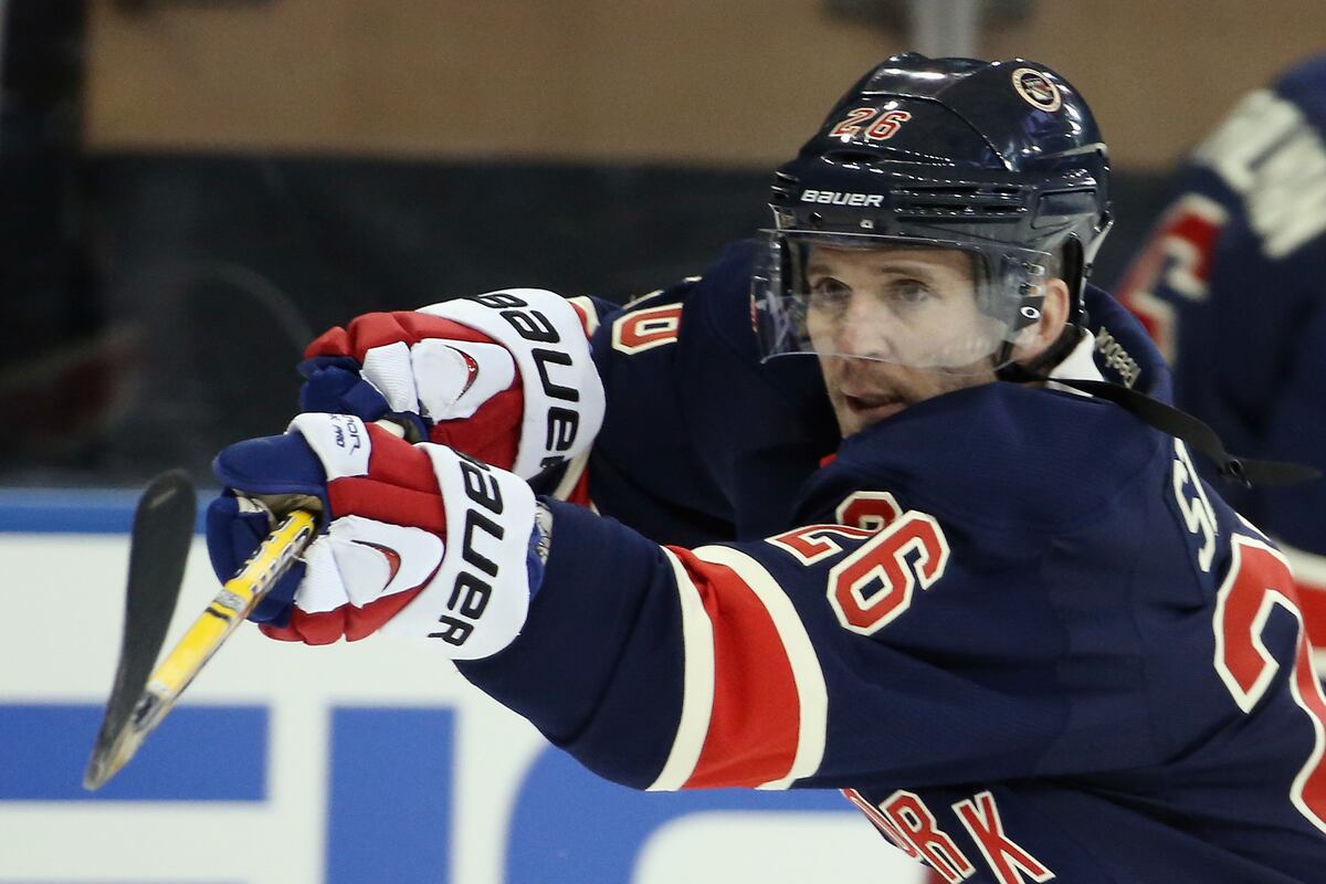 Martin St. Louis Is an Easy Scapegoat for New York Rangers' Offensive ...