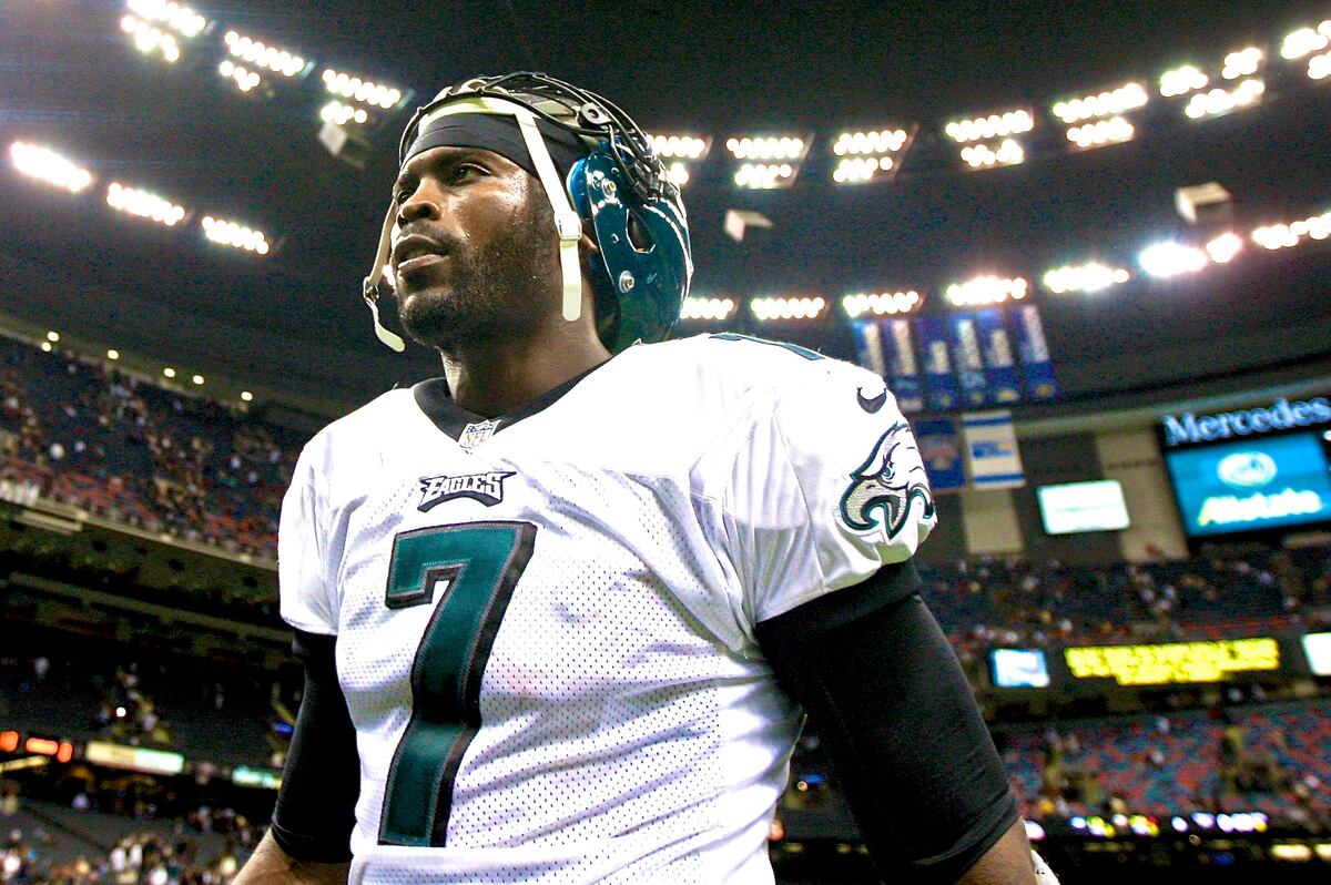 Michael Vick Says Goodbye to Philadelphia in Touching Letter | News ...