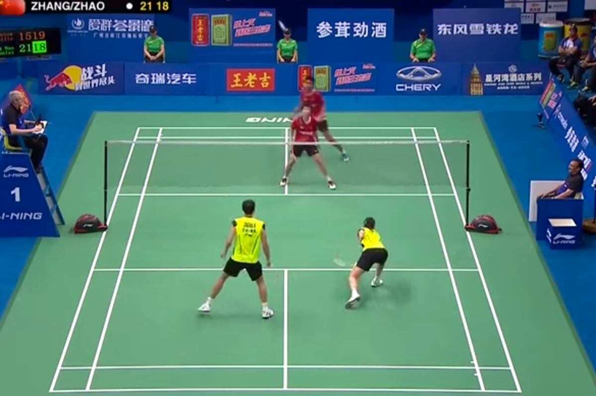 Insane Badminton Rally Will Put a Smile on Your Delighted Face | News ...