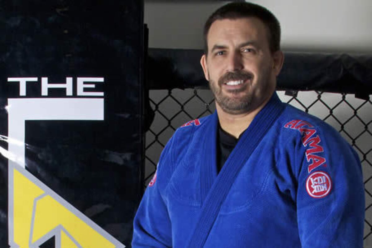 The Fighting Life: The Team Mentality of John Crouch and the MMA Lab ...
