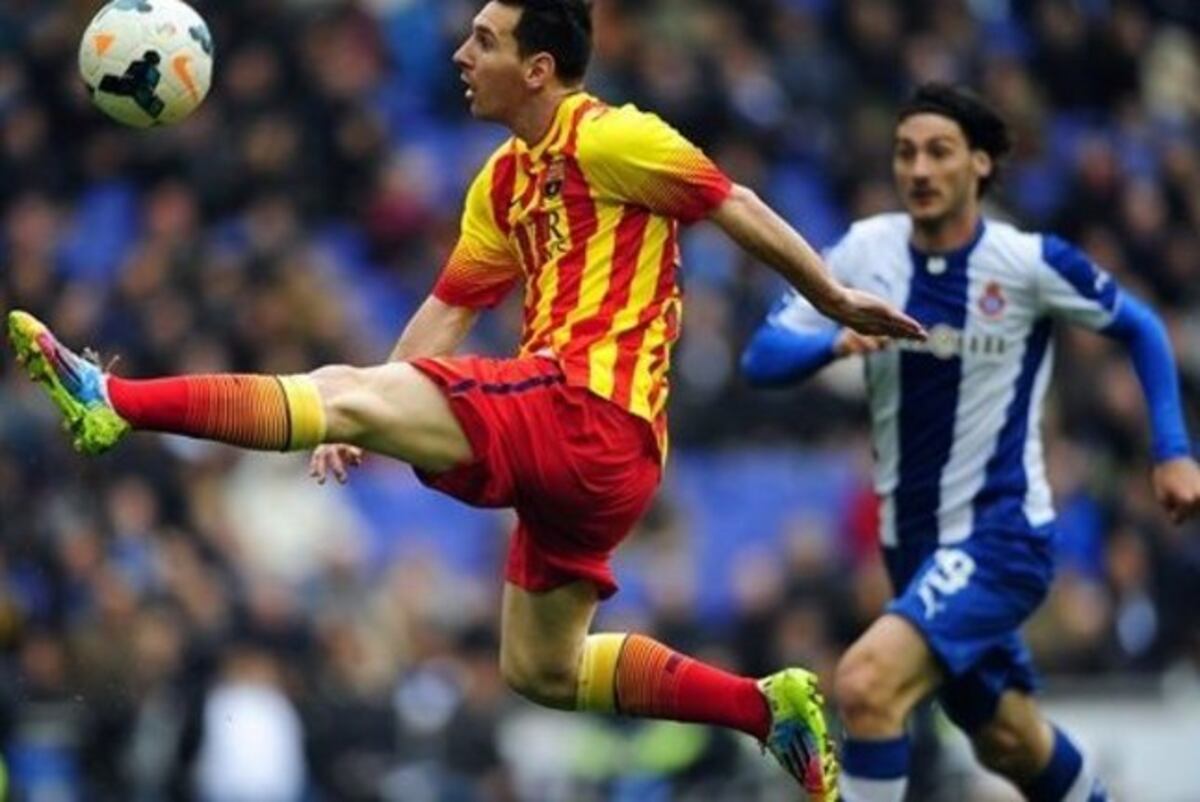 Dive or No Dive? Vote on Incidents from Messi, Plus Bundesliga, More La ...