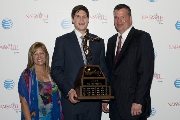 Doug McDermott Named 2014 Naismith Men's College Player of the Year